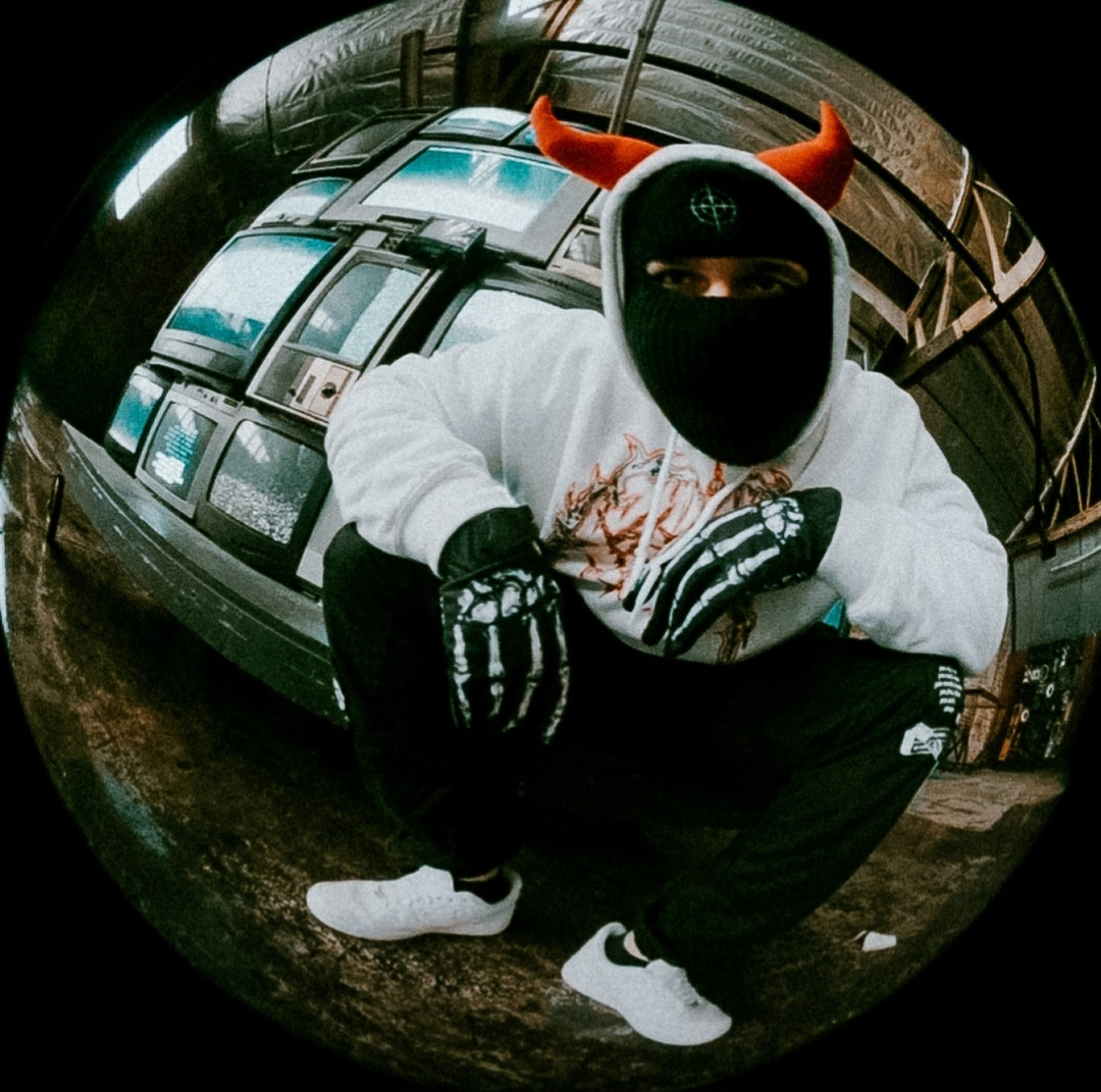 MVKO – Armada Merch